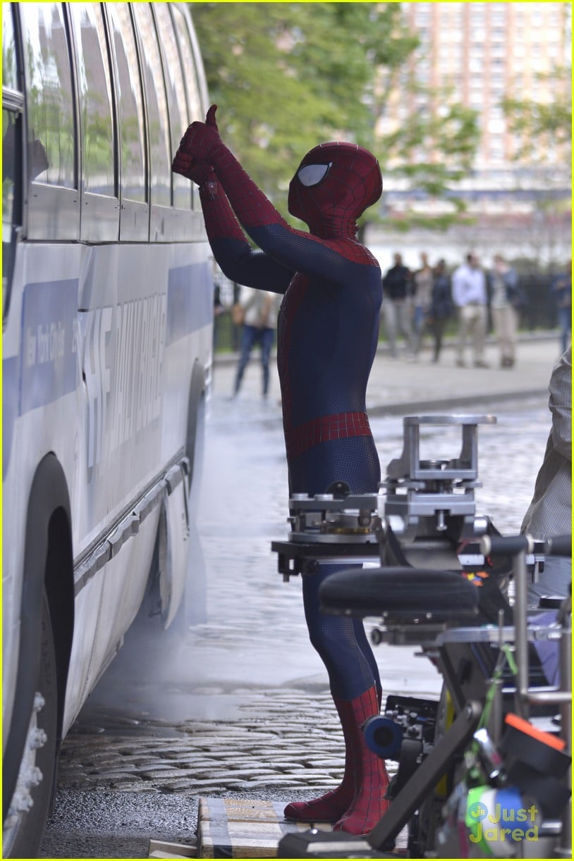 Full Sized Photo of andrew garfield bus rescue spiderman 05 | Andrew ...