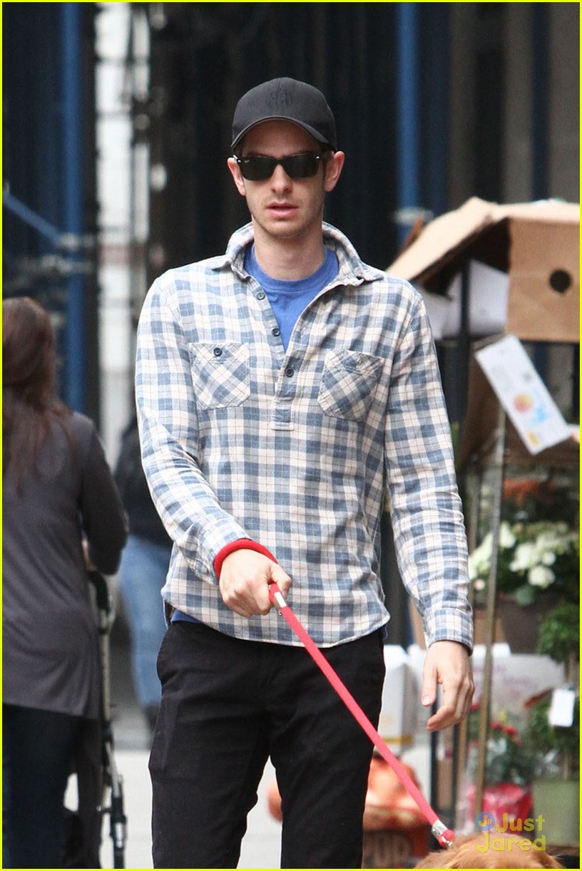 Andrew Garfield: Rainy Day Out with Ren! | Photo 564193 - Photo Gallery ...