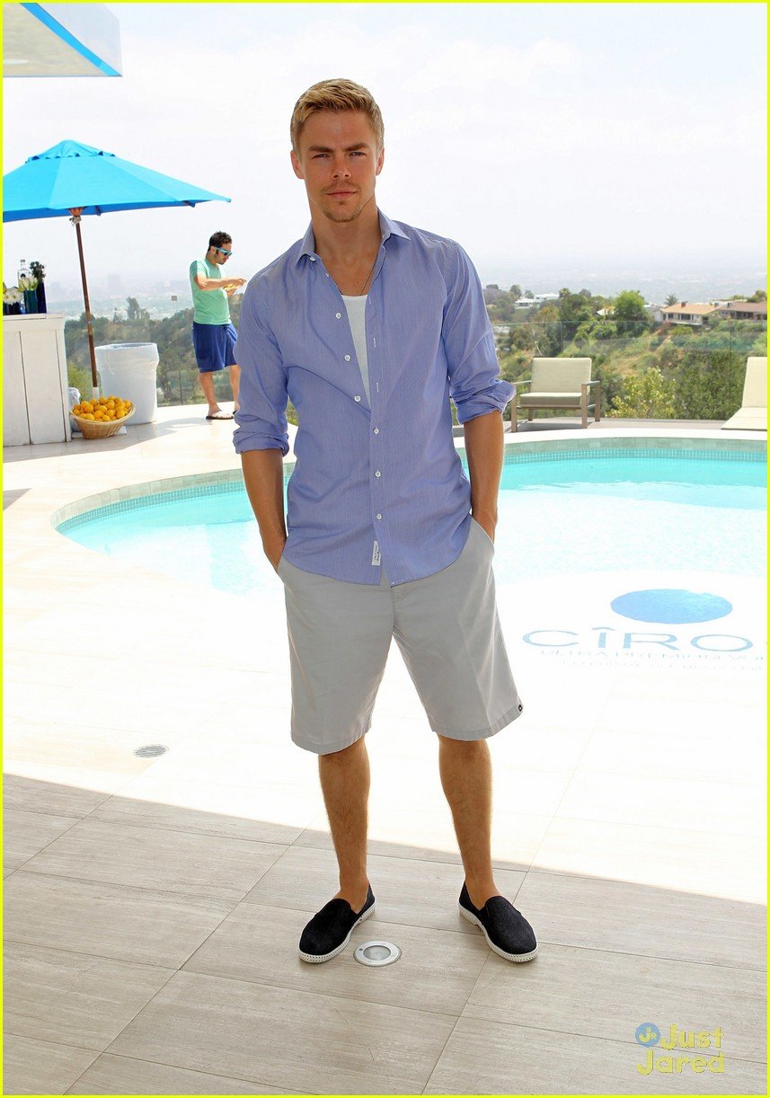 Derek Hough: Shirtless Pool Party Fun! | Photo 564464 - Photo Gallery ...