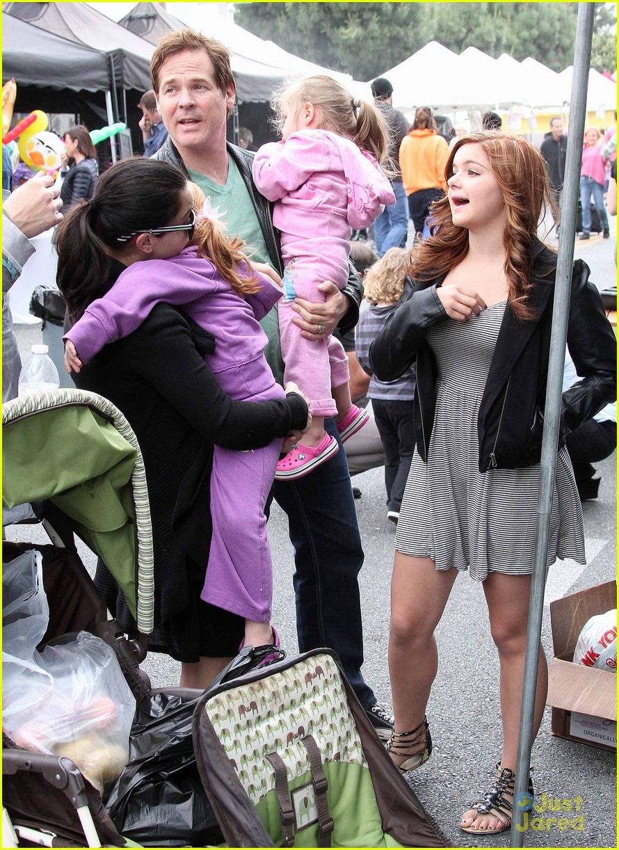 Ariel Winter: Farmer's Market Family Fun! | Photo 558609 - Photo ...
