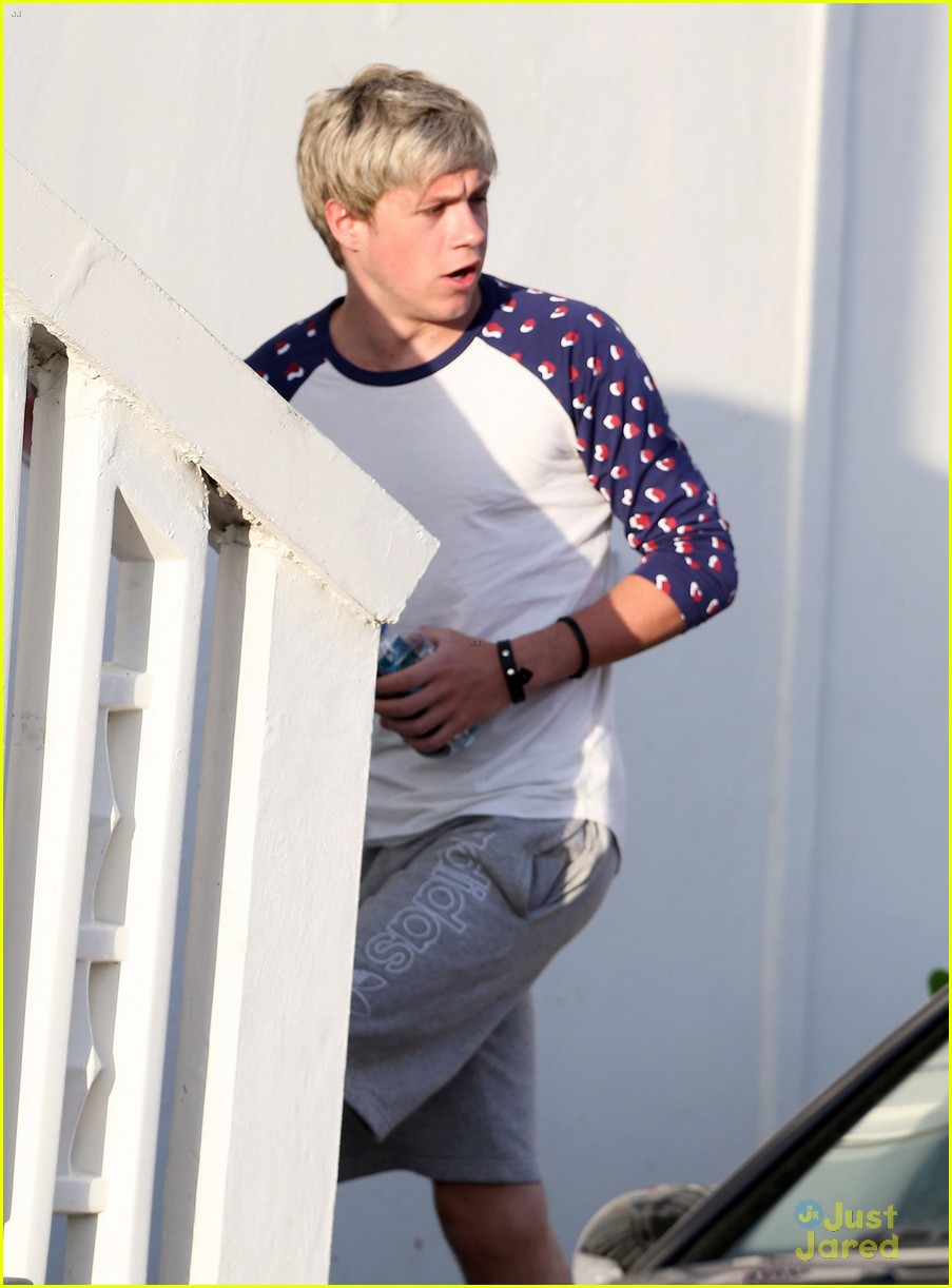 One Direction: Early Morning Studio Session | Photo 568410 - Photo ...