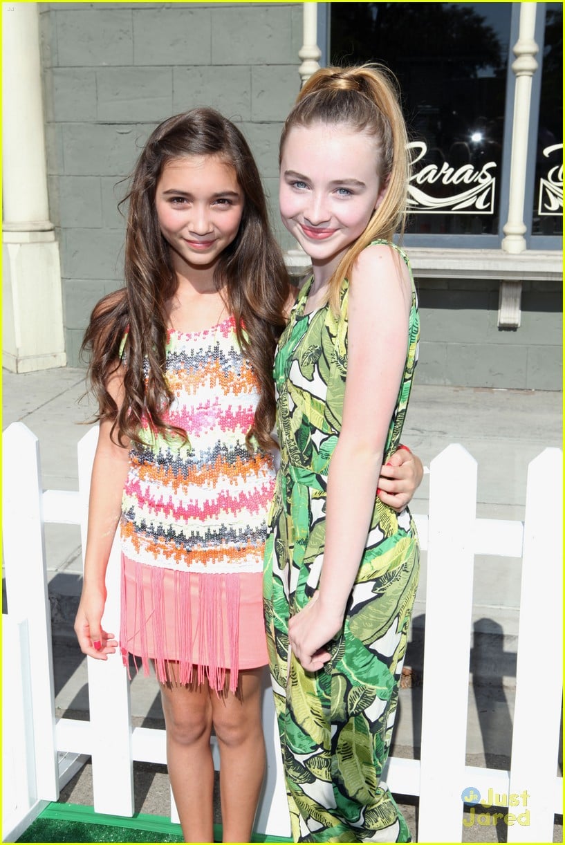 Rowan Blanchard & Sabrina Carpenter: Power of Youth 2013 | Photo 581375 ...