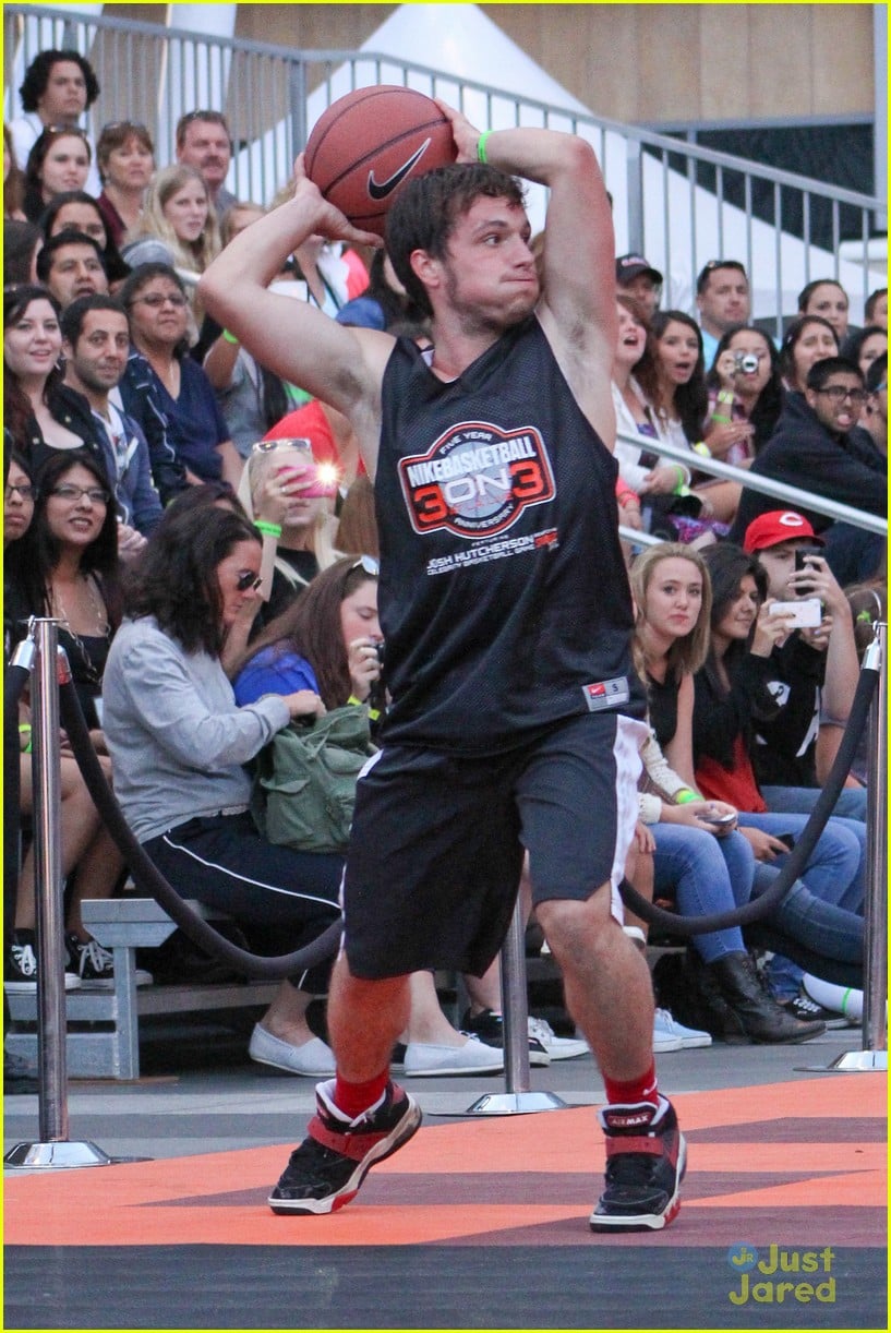 Josh Hutcherson: SBNN Celebrity Basketball Game! | Photo 585993 - Photo ...