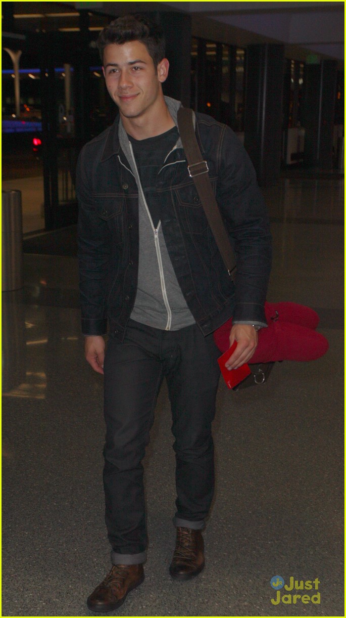 Nick Jonas Remembers the Impact of 9/11 | Photo 597120 - Photo Gallery ...