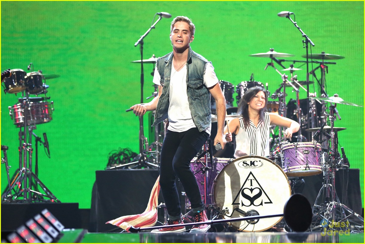 The Summer Set: iHeartRadio Festival Performance Pics | Photo 600304 ...