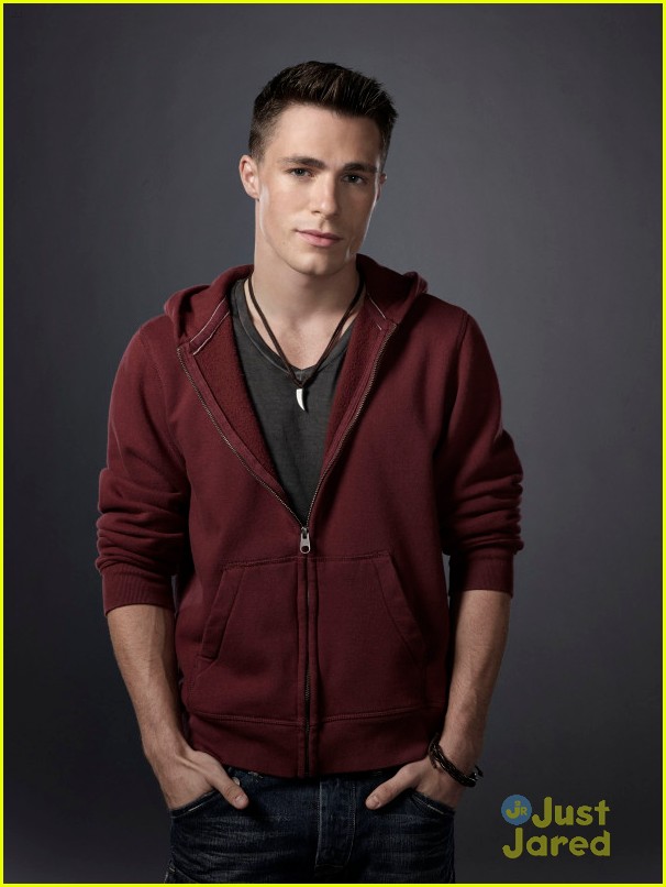 Stephen Amell & Katie Cassidy: New 'Arrow' Promo Pics! | Photo 603807 ...