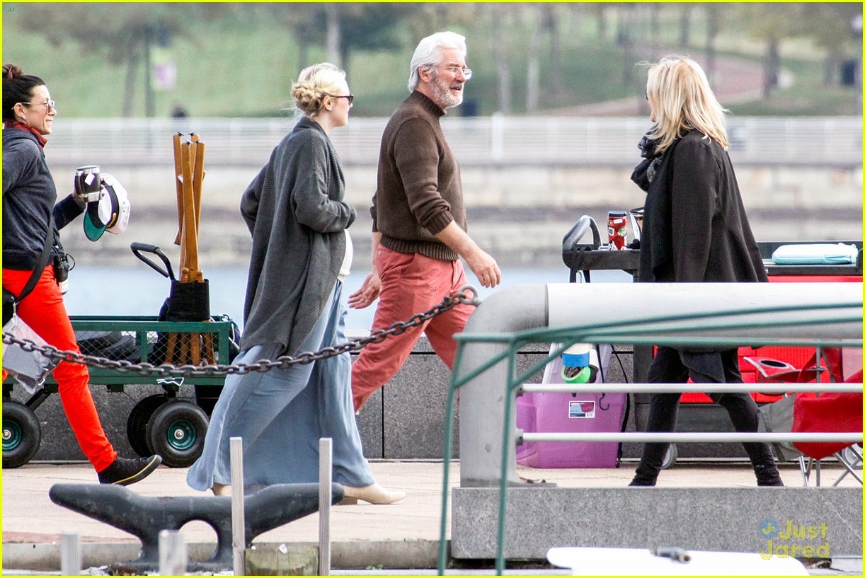 Dakota Fanning: 'Franny' Shooting in Philly! | Photo 610678 - Photo ...