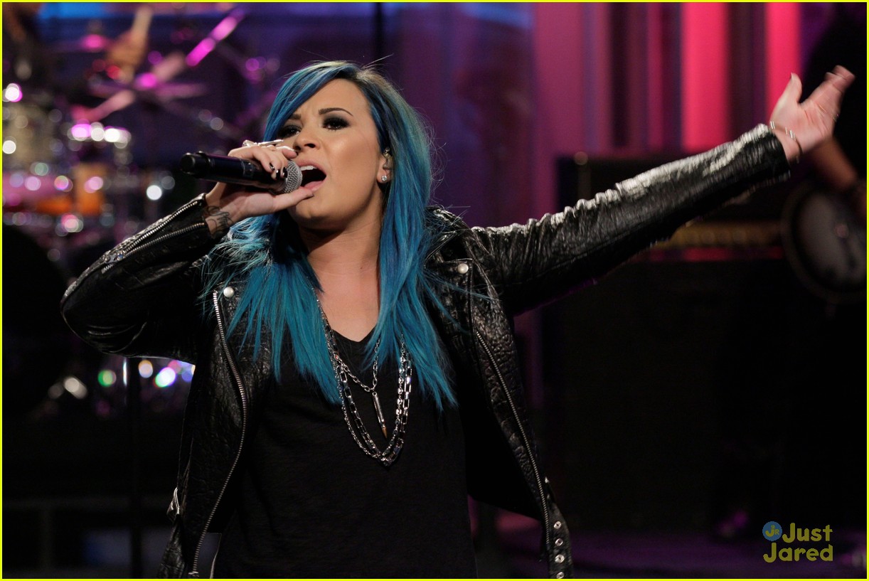 Demi Lovato: Blue Hair for Leno! | Photo 604129 - Photo Gallery | Just ...