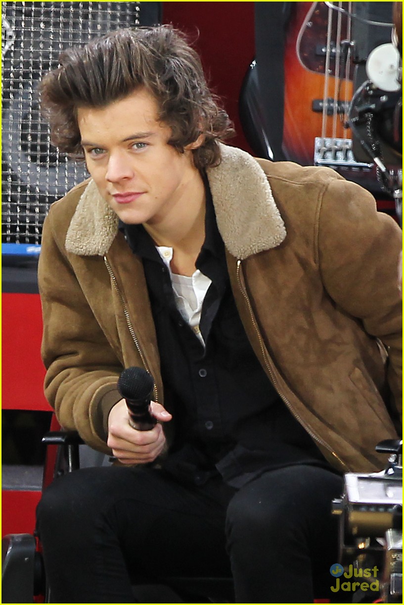 One Direction Performs Four Songs on 'Good Morning America' - Watch Now ...