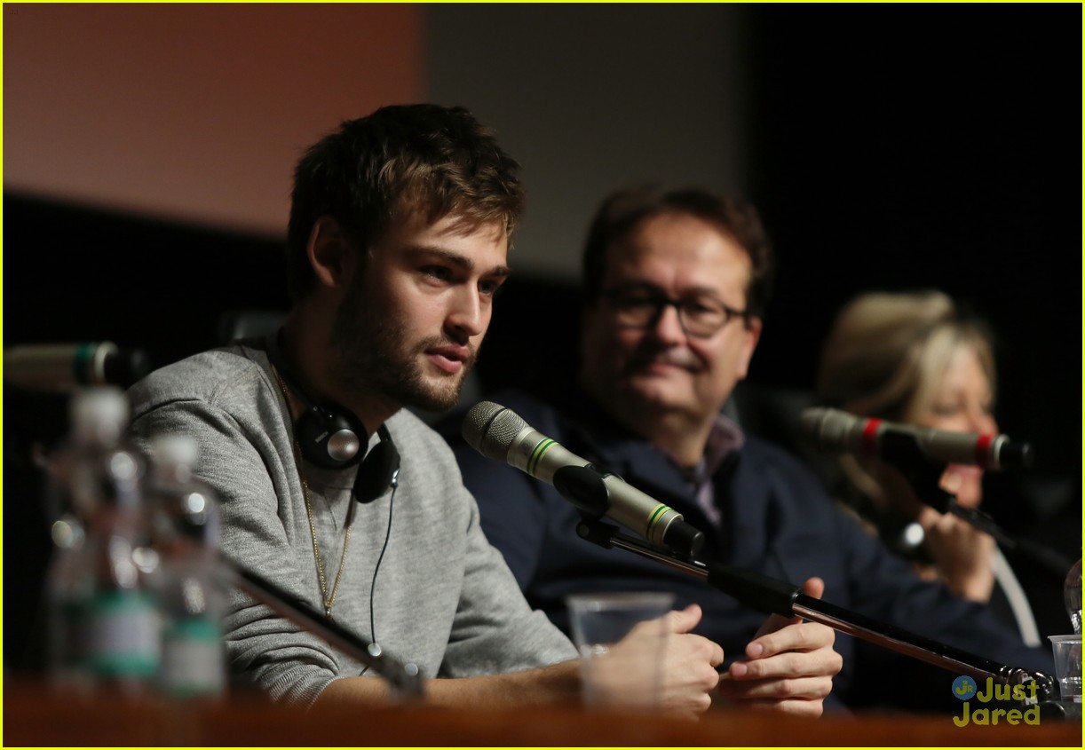 Douglas Booth: 'Romeo and Juliet' at Rome Film Festival 2013 | Photo ...