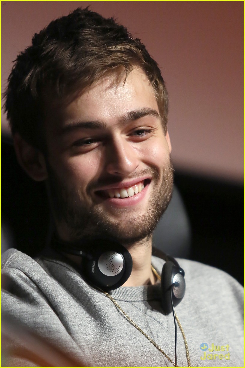 Douglas Booth: 'Romeo and Juliet' at Rome Film Festival 2013 | Photo ...