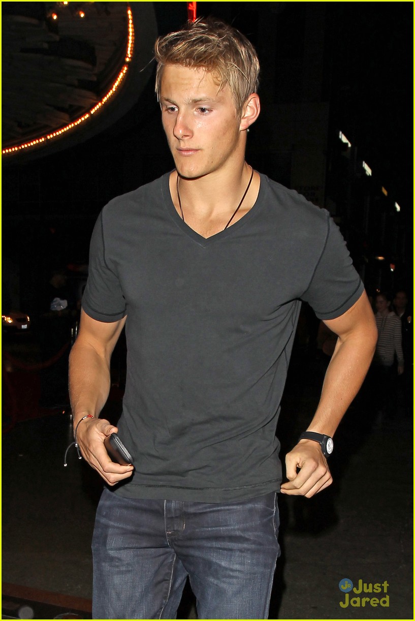 Tyler Blackburn & Alexander Ludwig: Imagine Dragons Concert | Photo ...