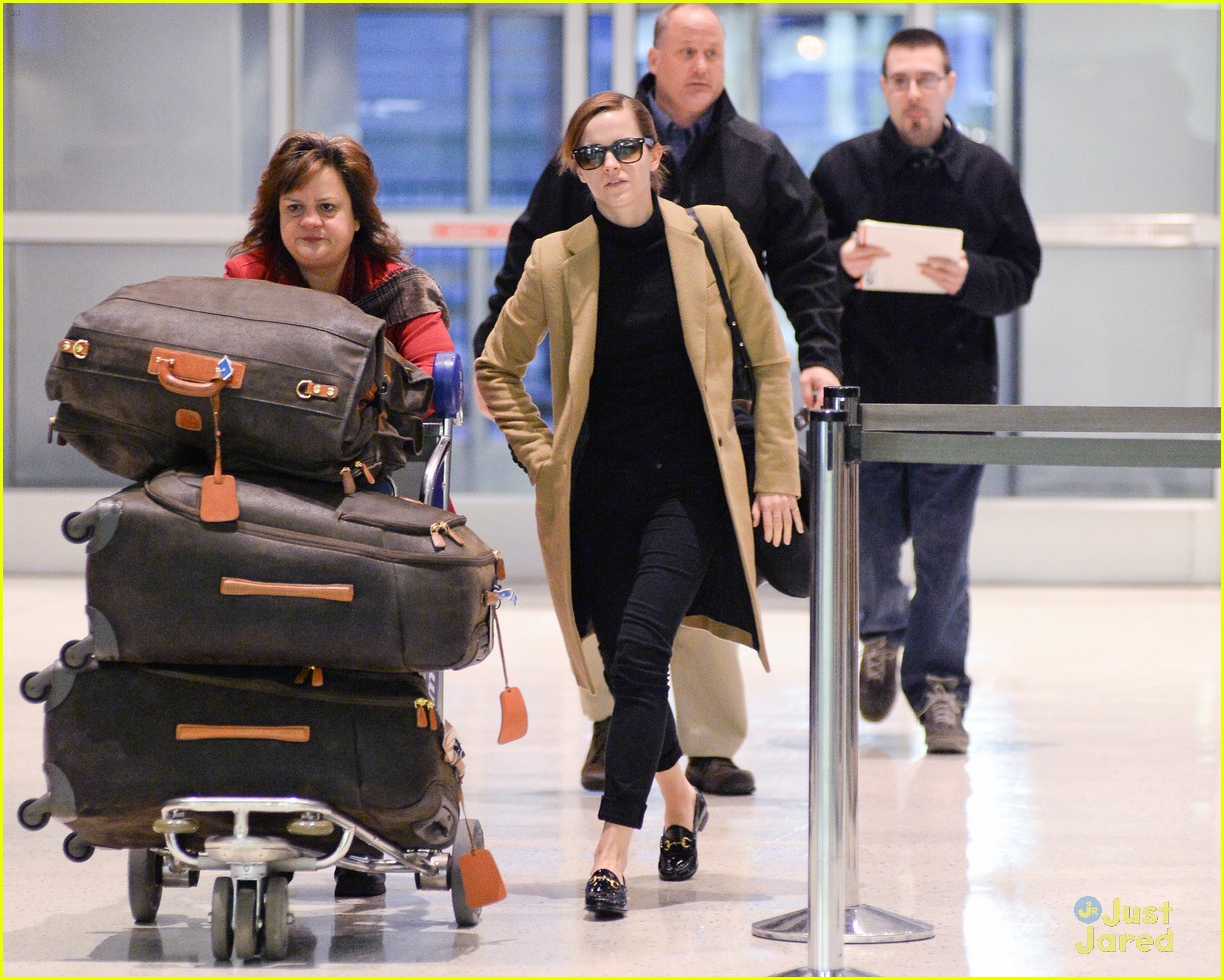 Emma Watson: Manhattan House Hunter? | Photo 637091 - Photo Gallery | Just Jared Jr.