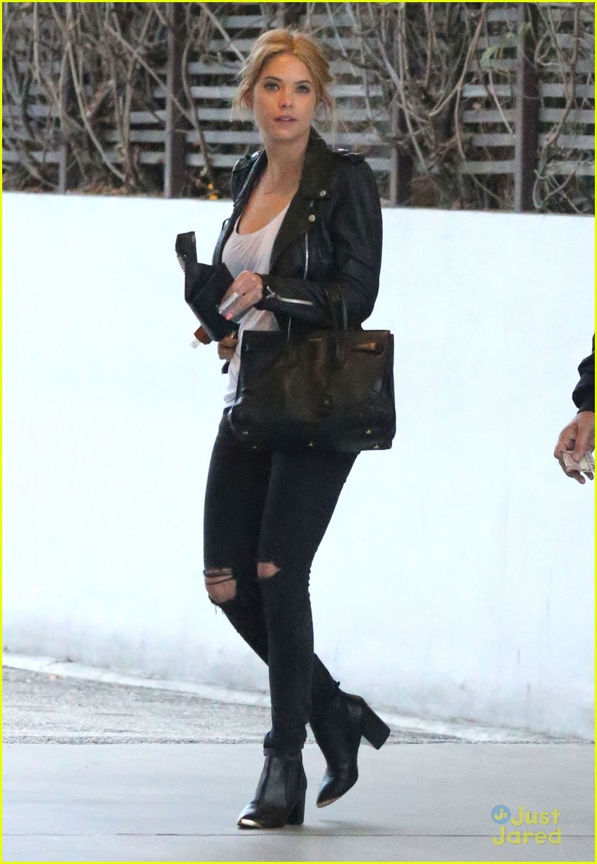 Ashley Benson Shows Off Her Flawless Skin | Photo 647894 - Photo ...