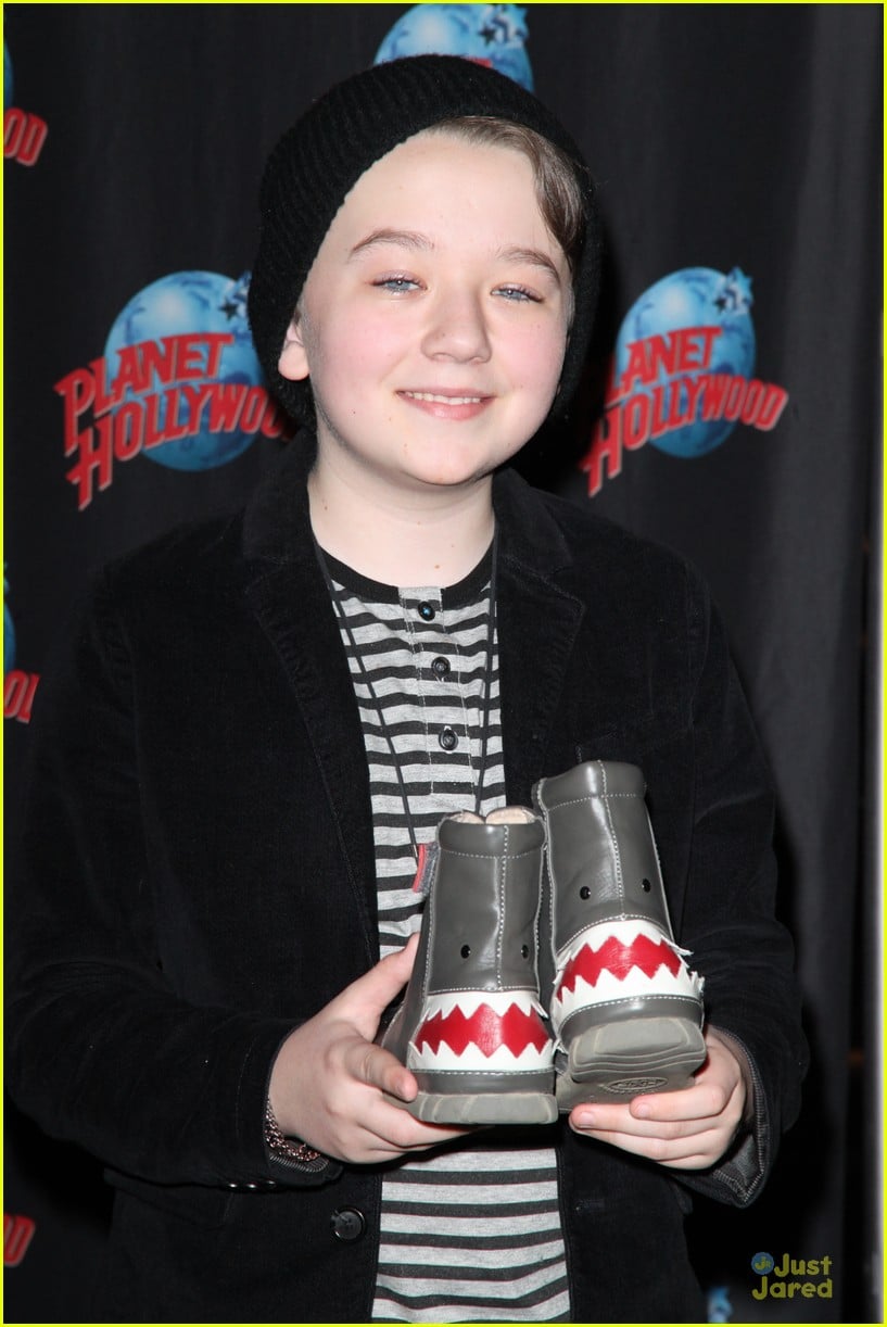 Benjamin Stockham: Planet Hollywood Visit to Promote 'About a Boy ...