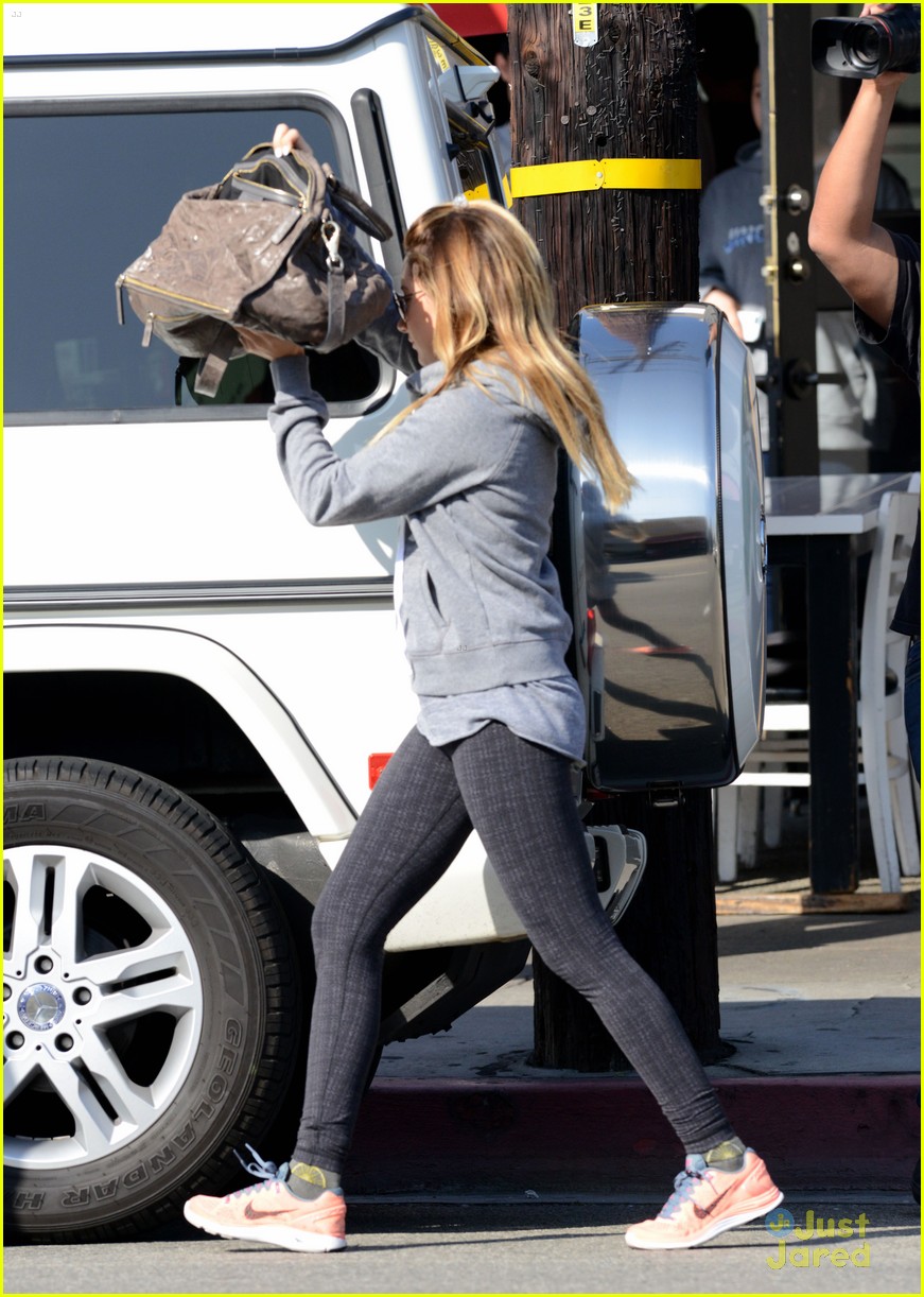 Ashley Tisdale Wishes Niece Mikayla Happy Birthday on Instagram | Photo ...
