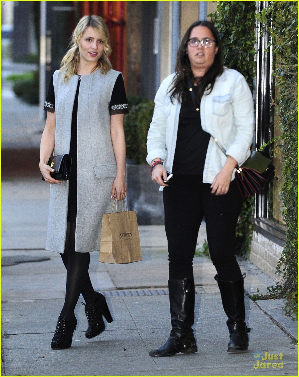 Dianna Agron Signs 'Glee' Sweater For Charity! | Photo 649859 - Photo ...