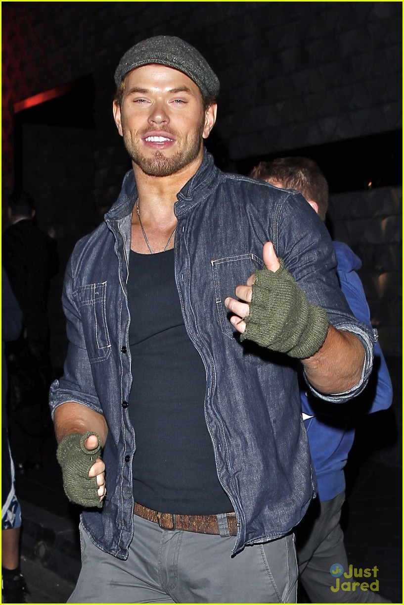 Ashley Greene & Paul Khoury Celebrate with Kellan Lutz! | Photo 658242 ...