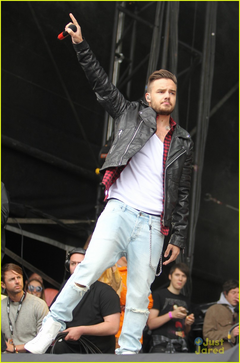 One Direction Turn Up BBC Radio 1's Big Weekend - See All The Pics ...