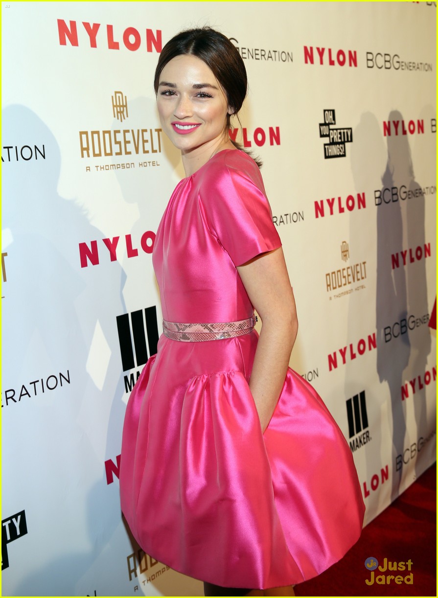 Crystal Reed & Greer Grammer Really Paint The Town Red For Nylon's ...