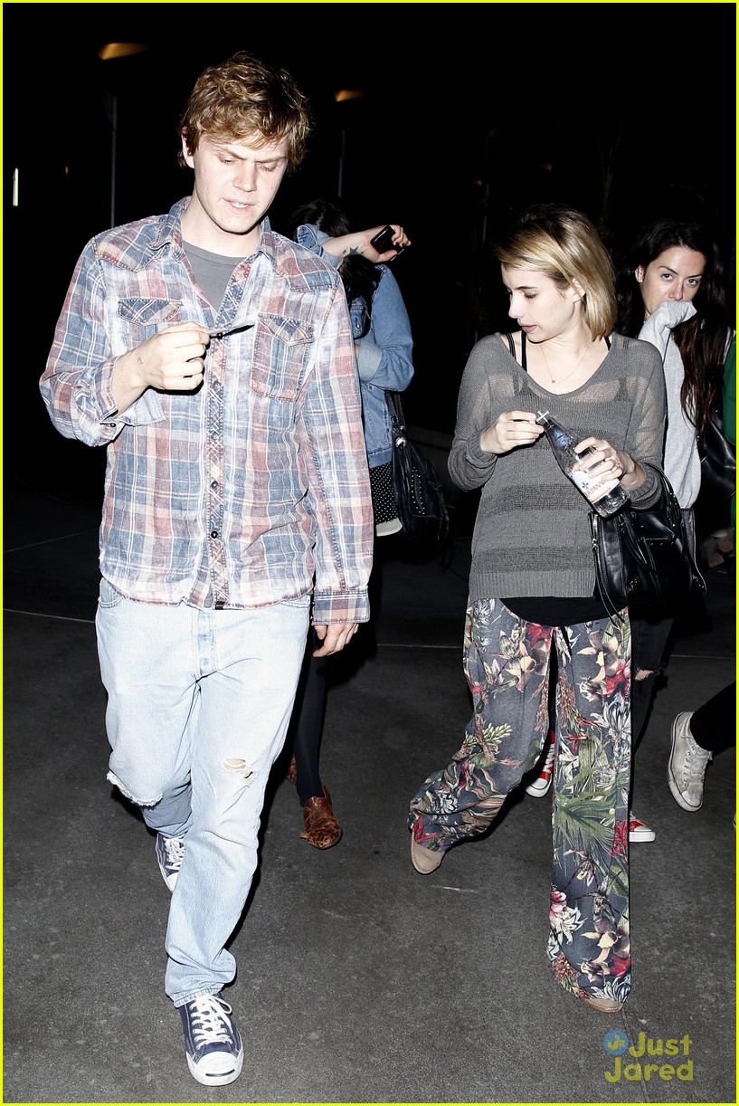 Evan Peters Says First Kiss with Emma Roberts was 'Really Awkward ...