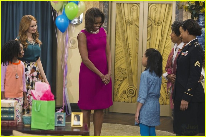 Get a Sneak Peek of First Lady Michelle Obama on 'Jessie'! | Photo ...