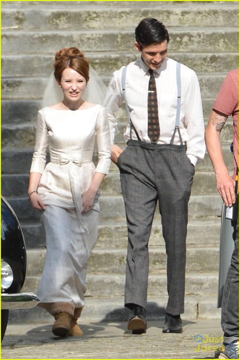 Emily Browning Makes a Beautiful Bride for Tom Hardy! | Photo 685521 - Photo Gallery | Just ...