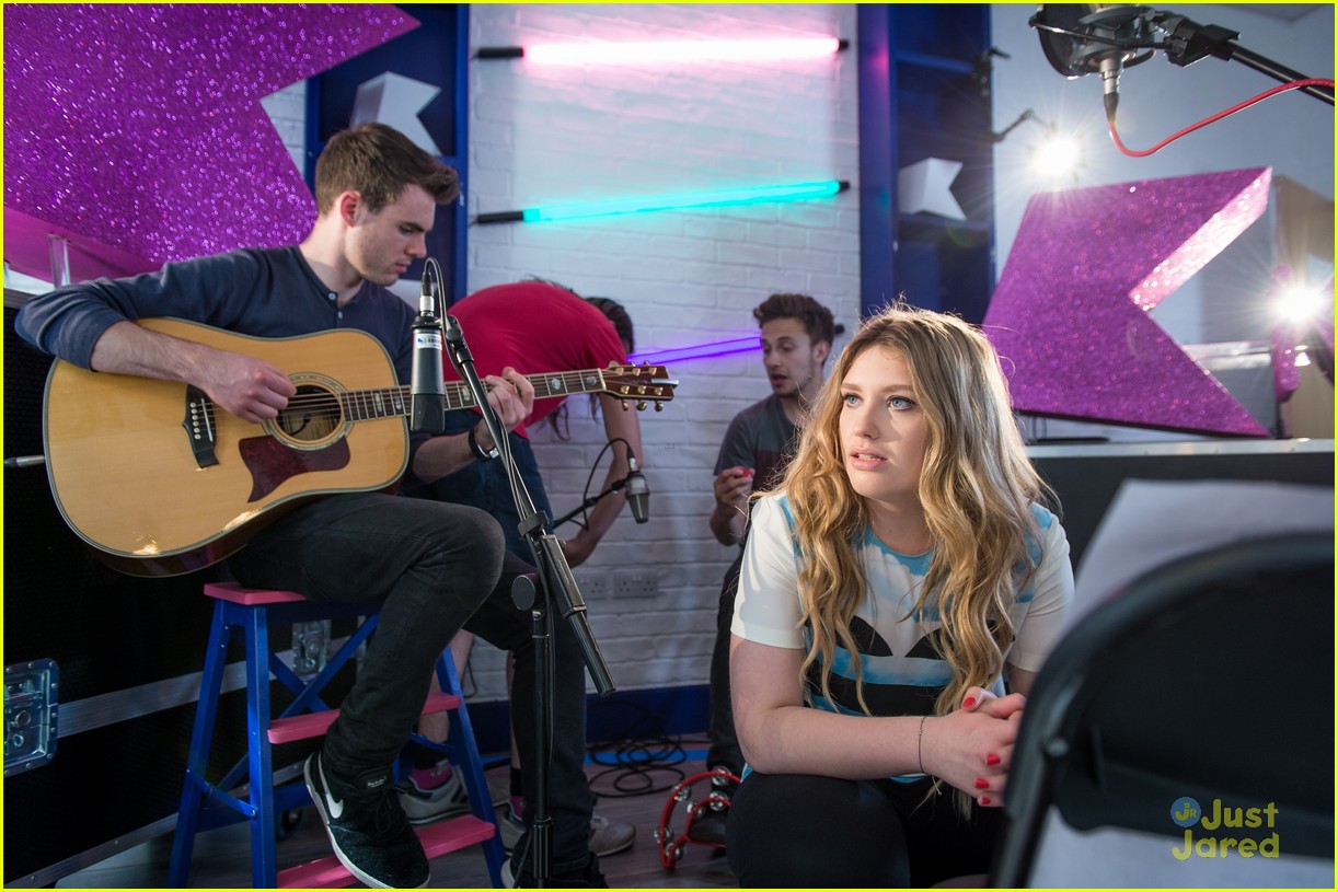 Ella Henderson's 'Ghost' Hits #1 on iTunes! | Photo 684081 - Photo ...