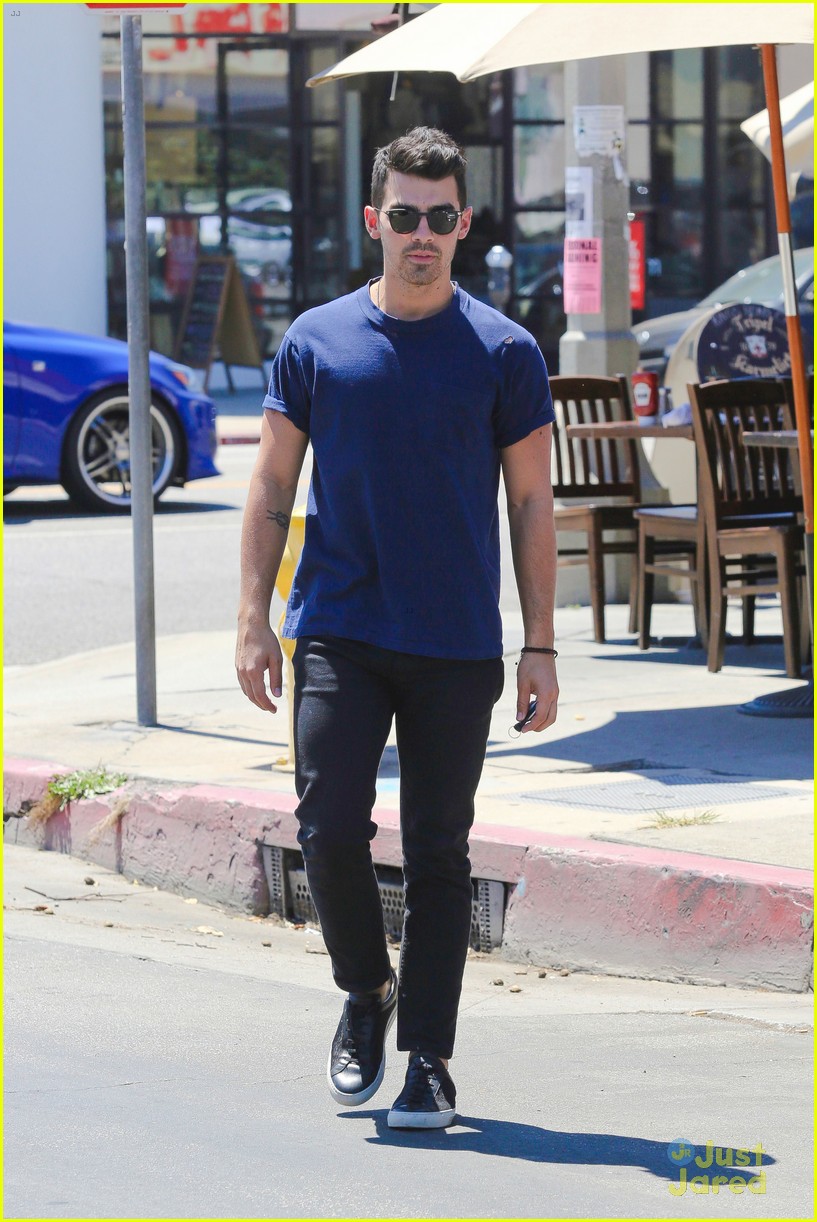 Joe Jonas Visits Alfred Coffee & Kitchen Twice in One Week | Photo ...