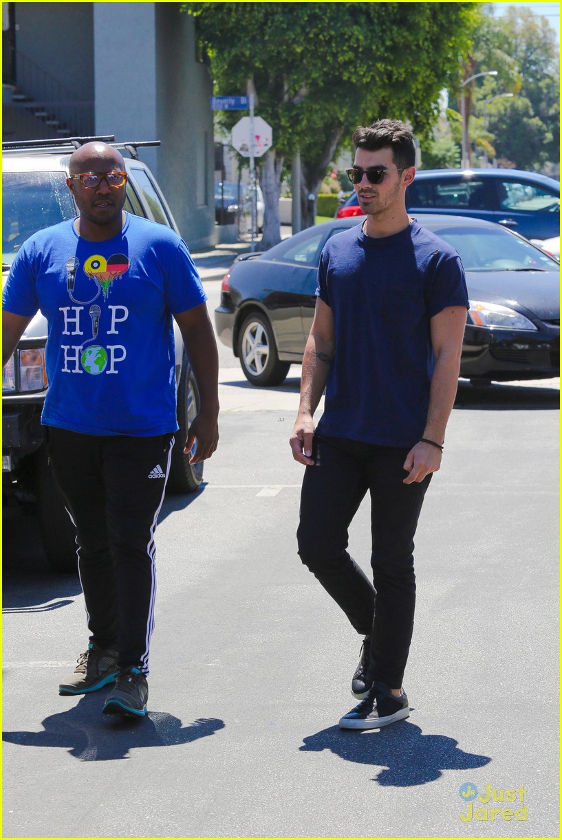 Joe Jonas Visits Alfred Coffee & Kitchen Twice in One Week | Photo ...