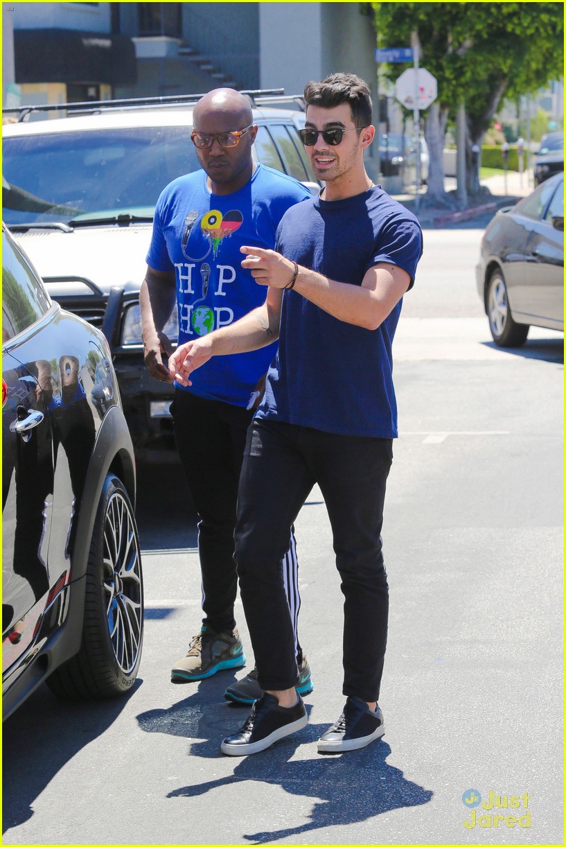 Joe Jonas Visits Alfred Coffee & Kitchen Twice in One Week | Photo ...