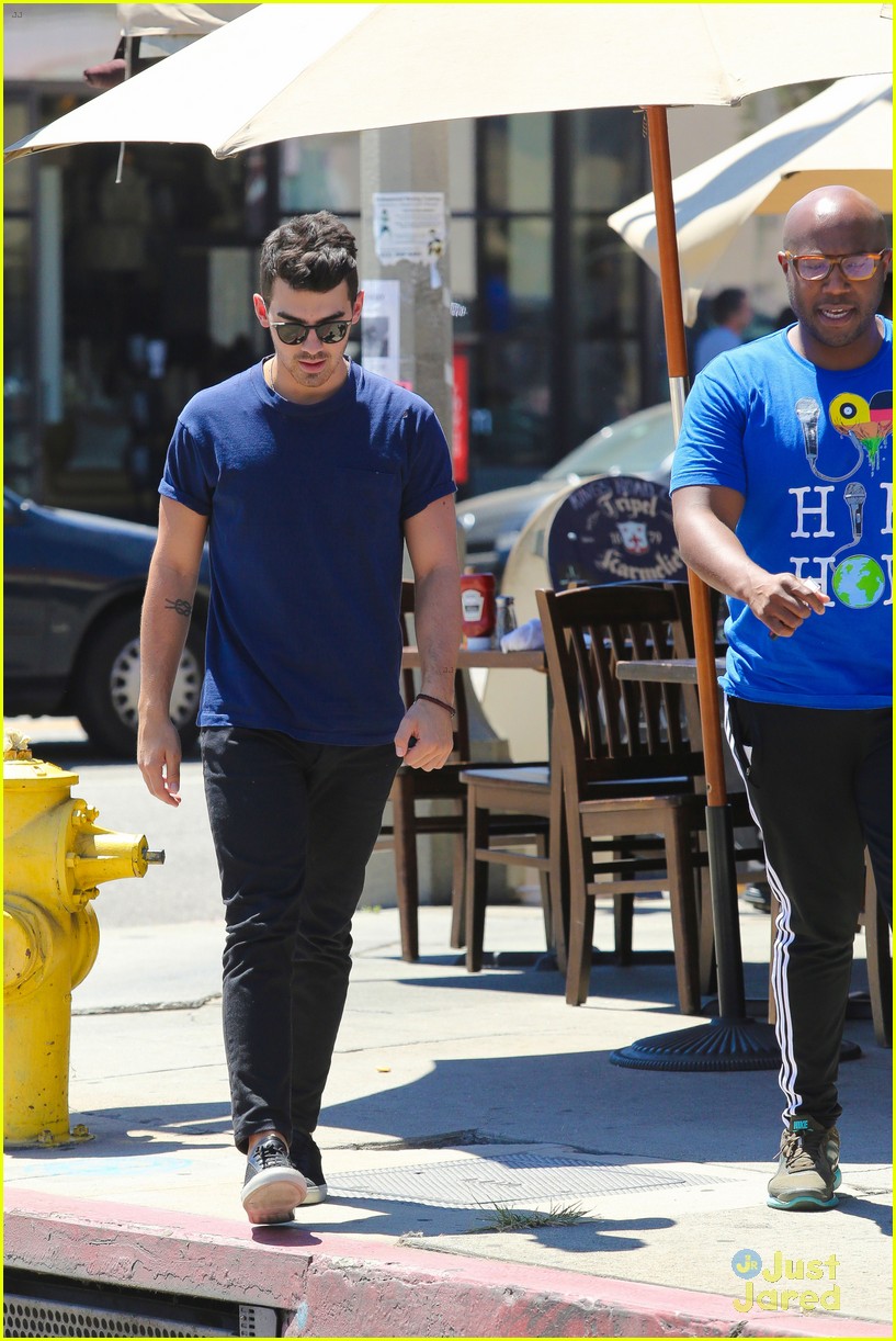 Joe Jonas Visits Alfred Coffee & Kitchen Twice in One Week | Photo ...