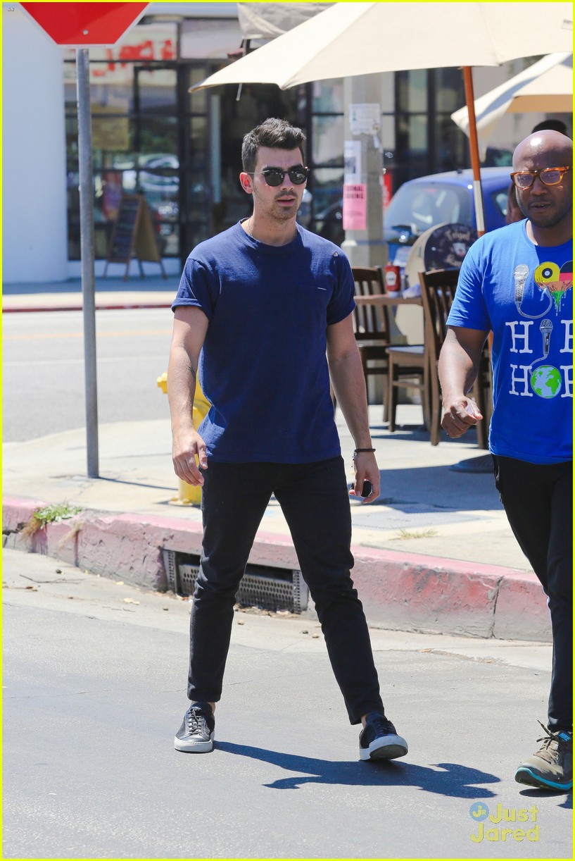 Joe Jonas Visits Alfred Coffee & Kitchen Twice in One Week | Photo ...