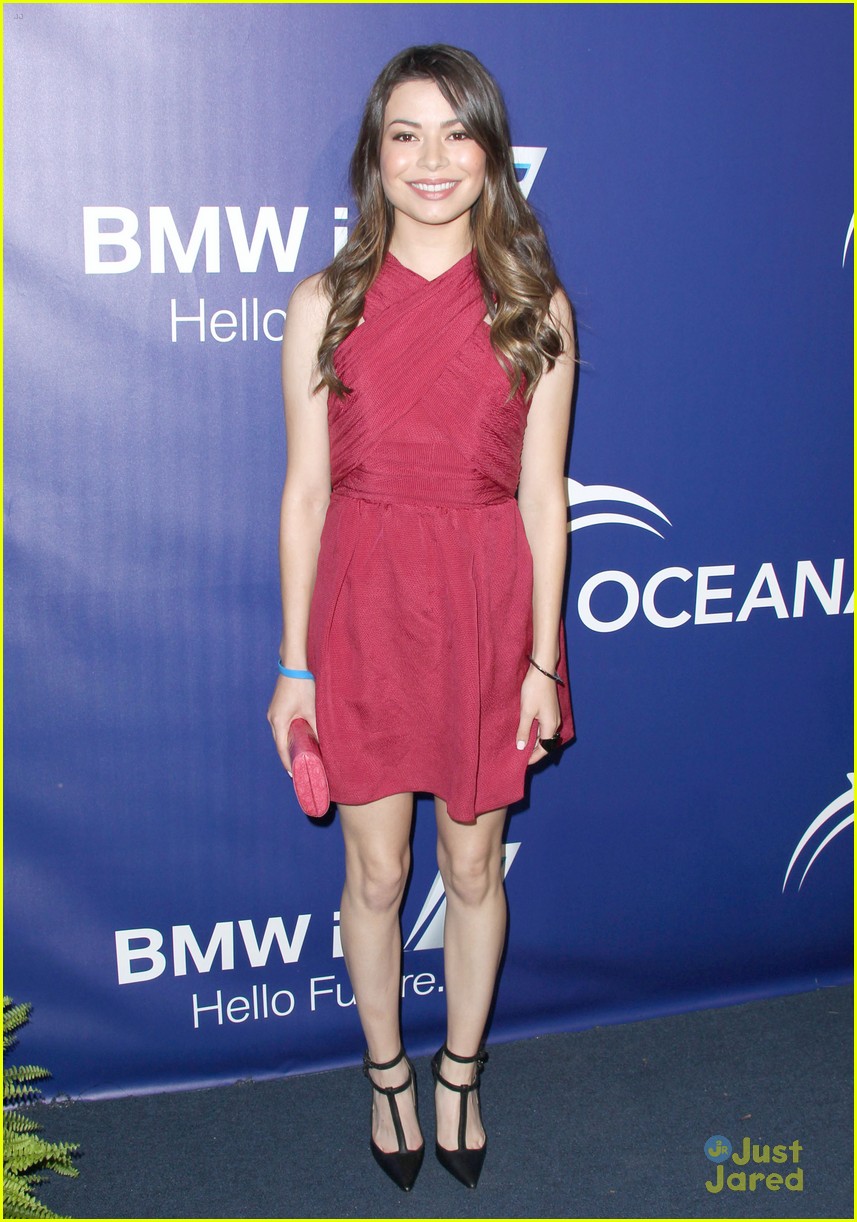 Miranda Cosgrove Helps Raise $1.4 Million For Oceana at SeaChange ...