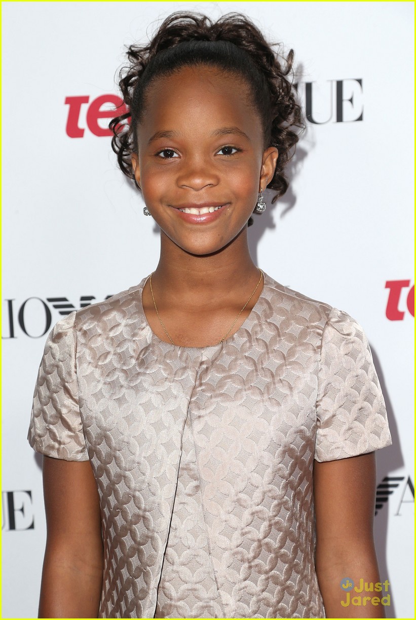 Hailee Steinfeld & Willow Shields Are Red Carpet Ready at Teen Vogue's ...