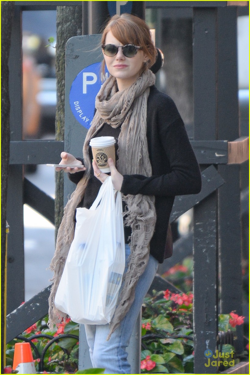 Emma Stone Thinks Woody Allen Movies Are Like Real Life! | Photo 719793 ...