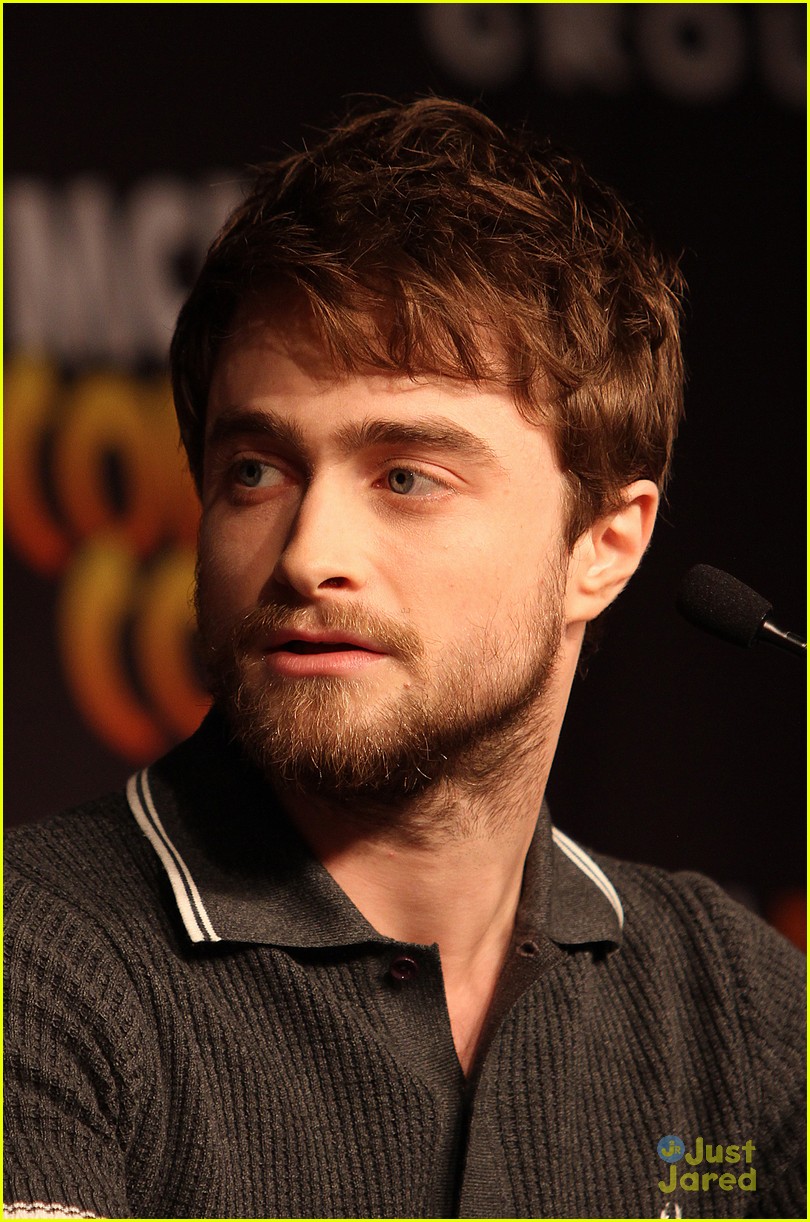 Daniel Radcliffe Wants To See The Harry Potter Studio Tour | Photo ...