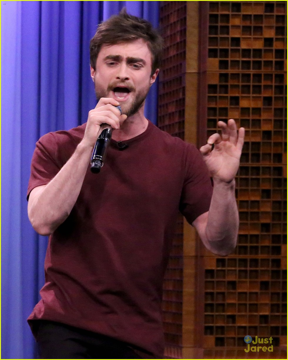 Daniel Radcliffe Shows Off Impressive Rap Skills on 'Tonight Show ...