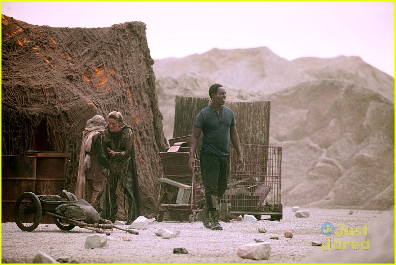 Unexpected Reunions Are Happening On Tonight's 'The 100' | Photo 741425 ...
