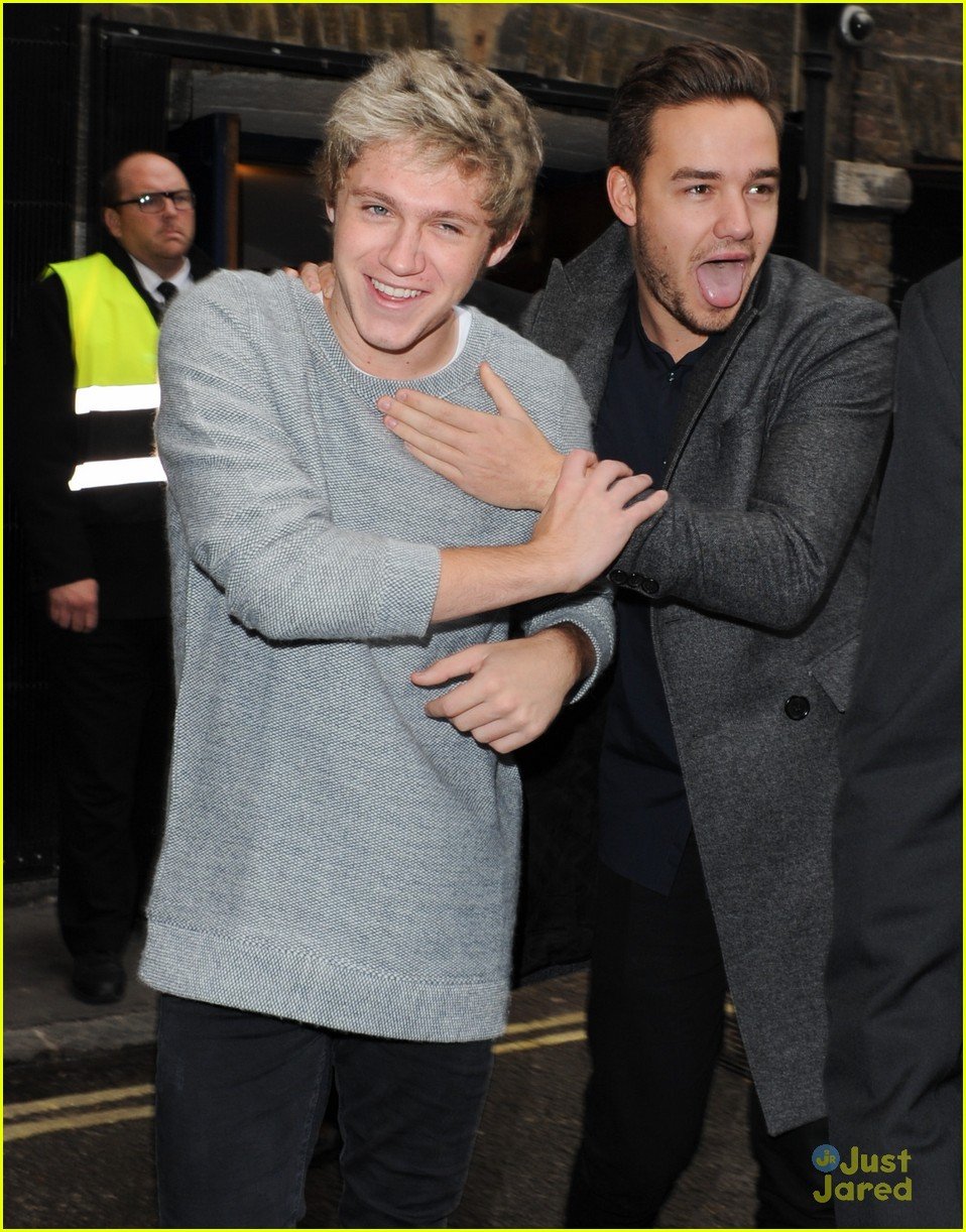 One Direction: Get 'Fool's Gold' When You Pre-Order 'Four' Today ...