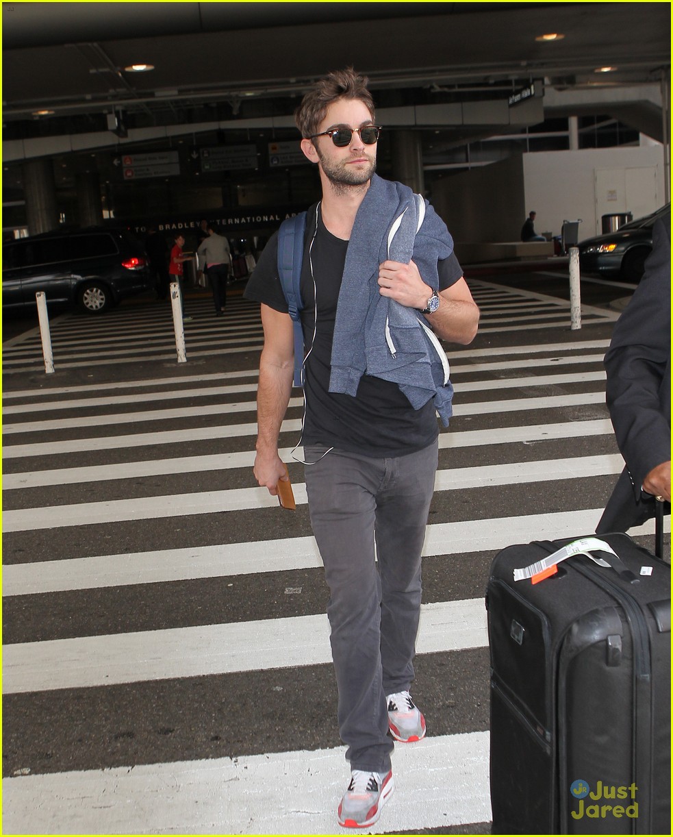 Chace Crawford Roots For Tony Romo's Dallas Cowboys in London | Photo ...