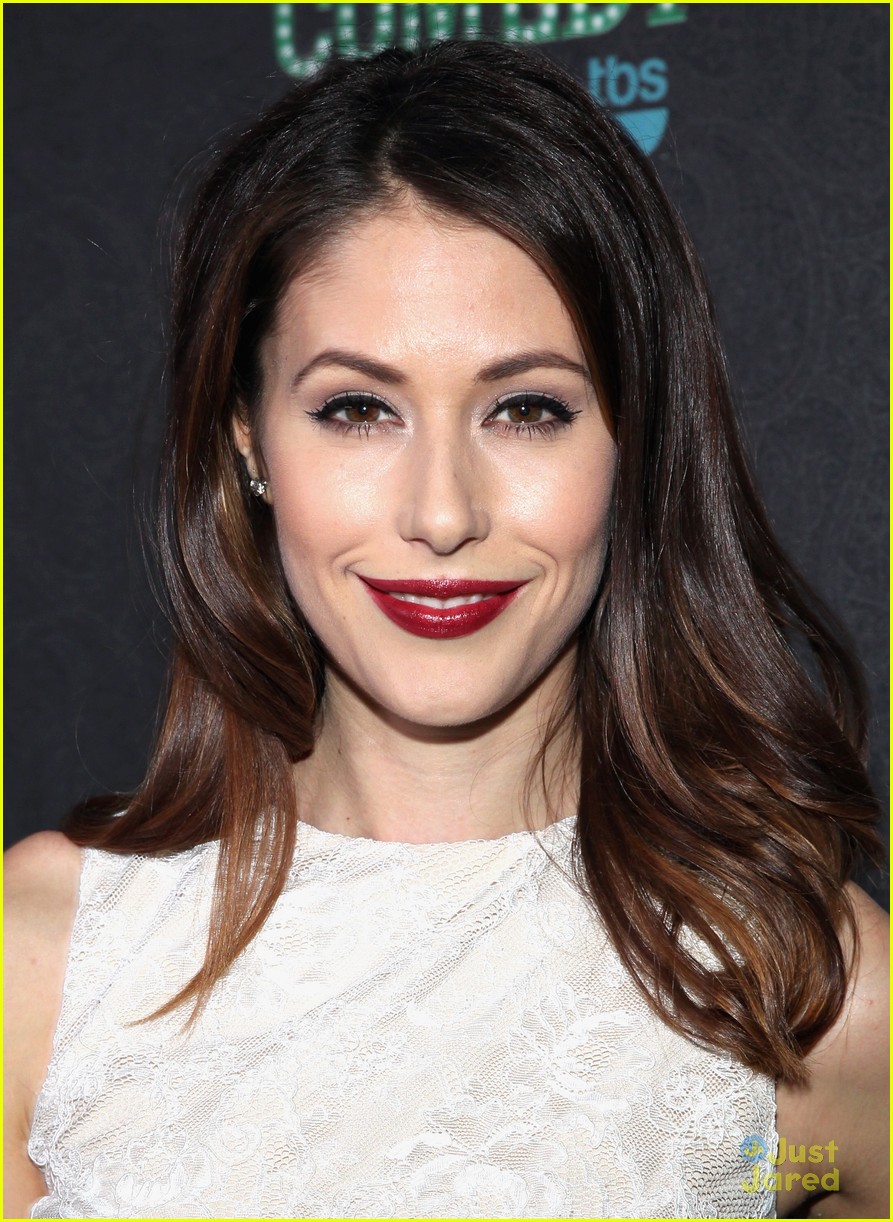 Amanda Crew Steps Out For Variety's Power Of Comedy After 'Silicon ...
