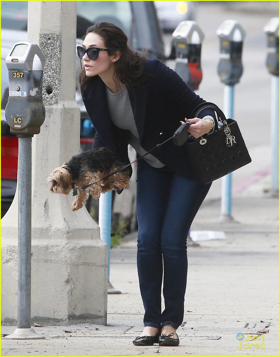 Emmy Rossum Really Makes Us Want to Get a Cute Puppy, Like Now | Photo ...