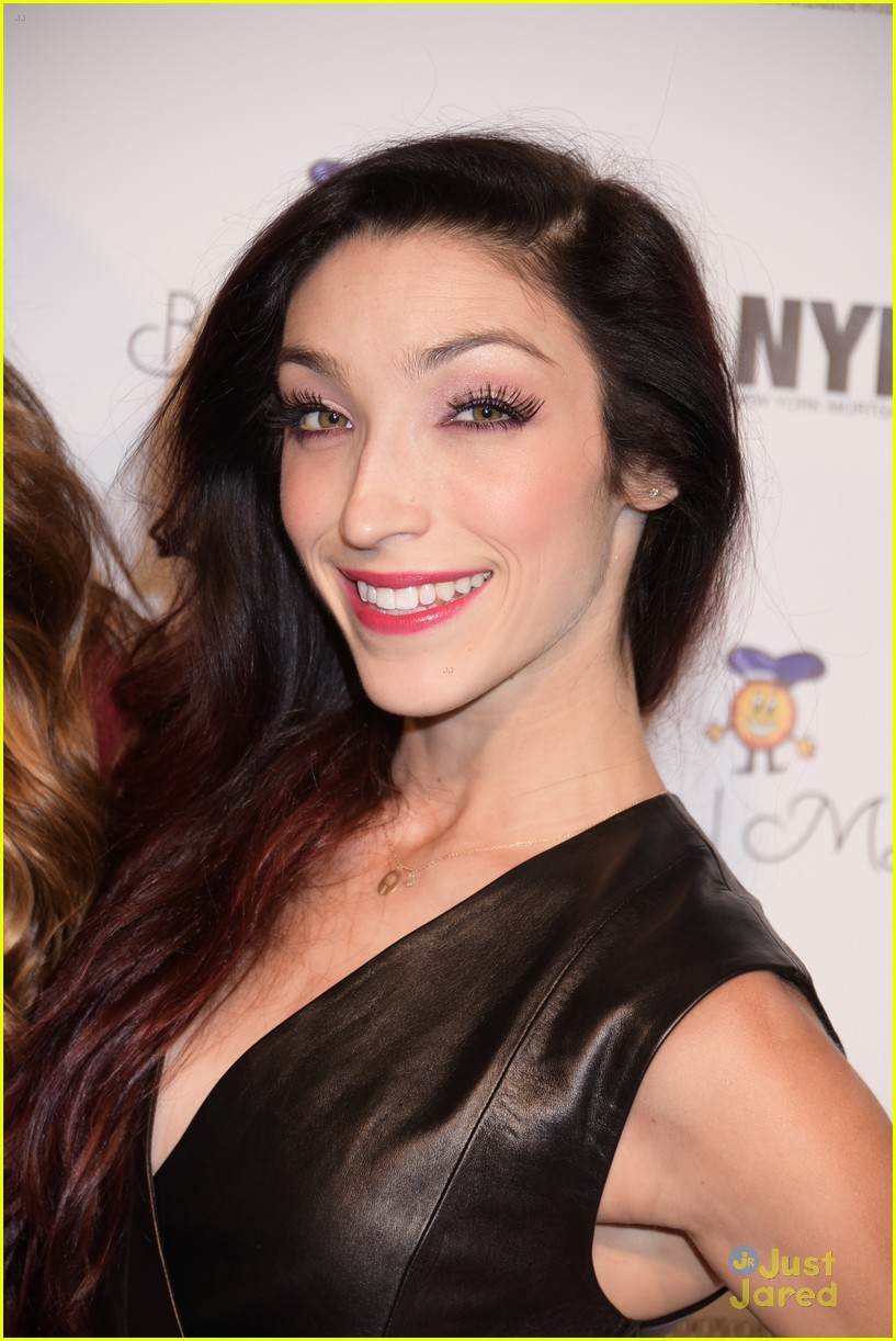 Meryl Davis 'Sways' With Maksim Chmerkovskiy Once Again - See The Show ...
