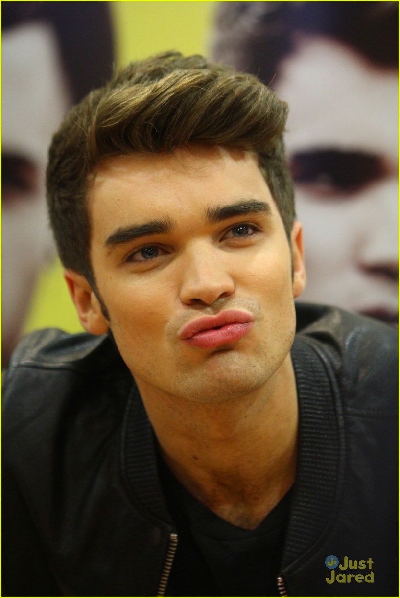 Union J Kick Off New Album Signings at Rothwell Leeds Before Christmas ...