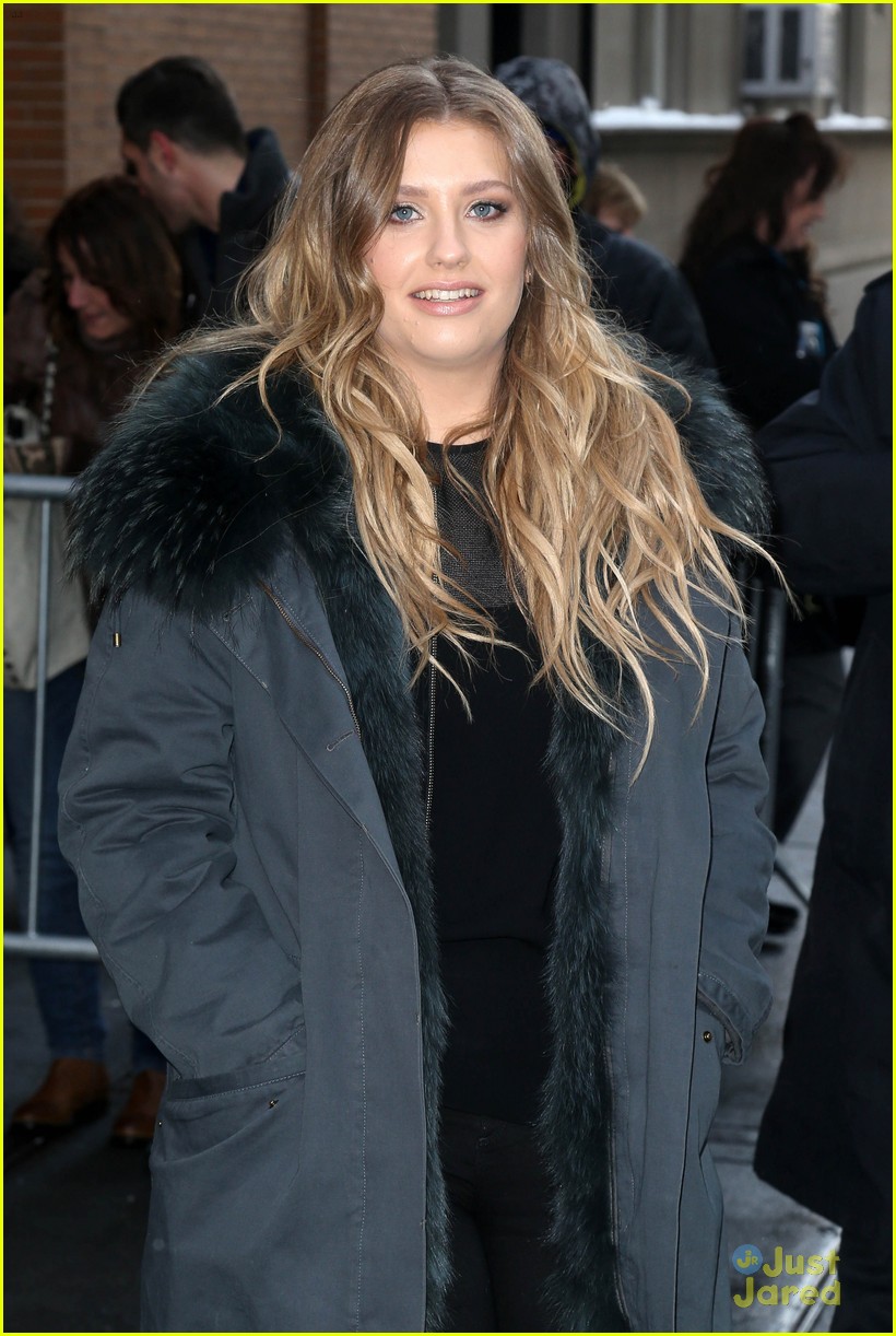 Ella Henderson Performs 'Ghost' on 'The View' as the Song Goes Platinum ...