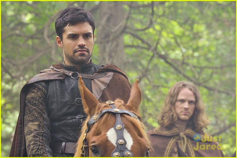 Do You Think Mary & Louis Should Be Together on 'Reign'? Vote in Our ...