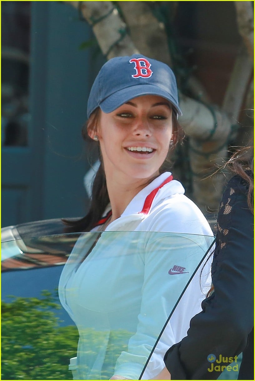 Jessica Lowndes Shares New Workout Videos On Instagram - Watch Here ...