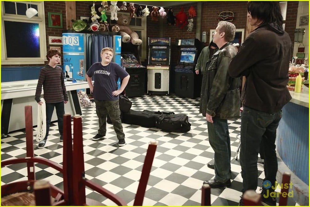 Oops! Adam, Bree & Chase Leave Some 'Lab Rats' Behind! | Photo 790783 ...