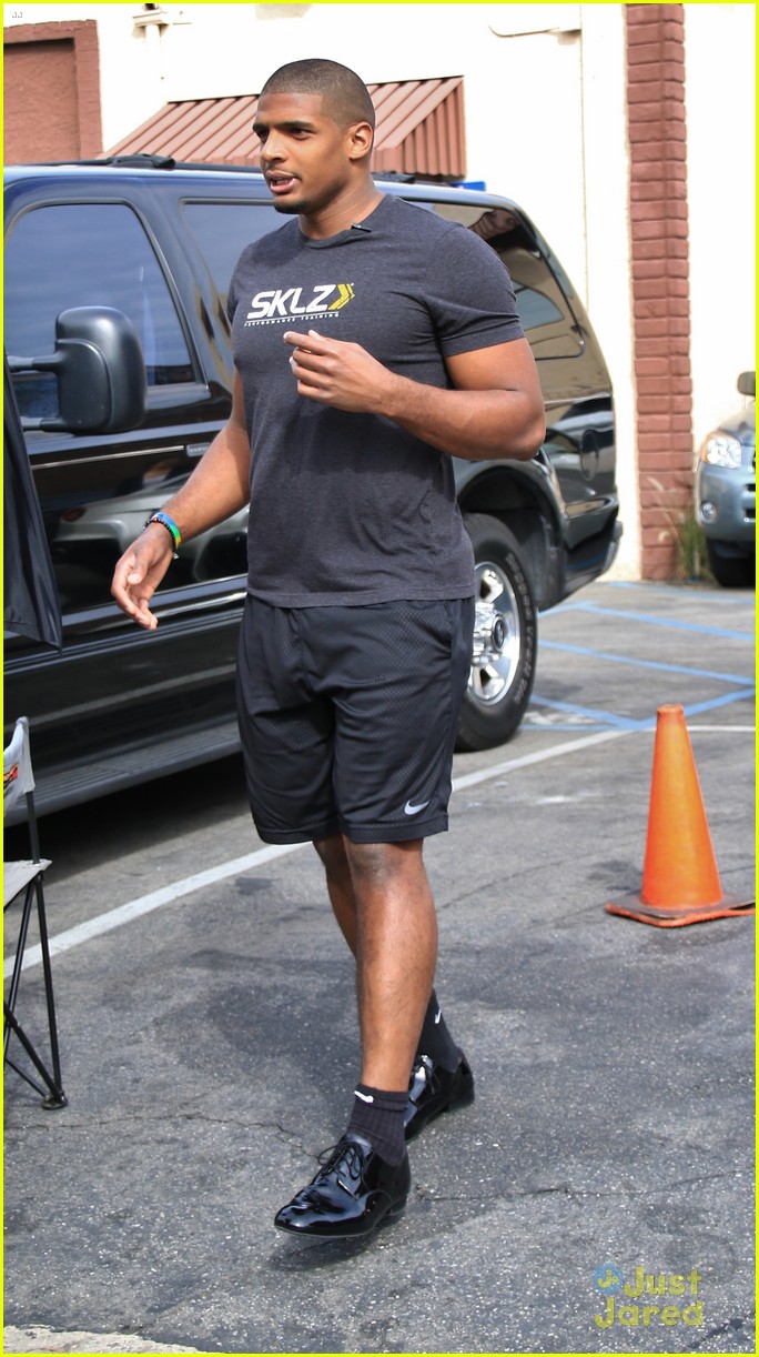 Rumer Willis & Michael Sam Show Off Fit Physiques at 'DWTS' Rehearsal ...